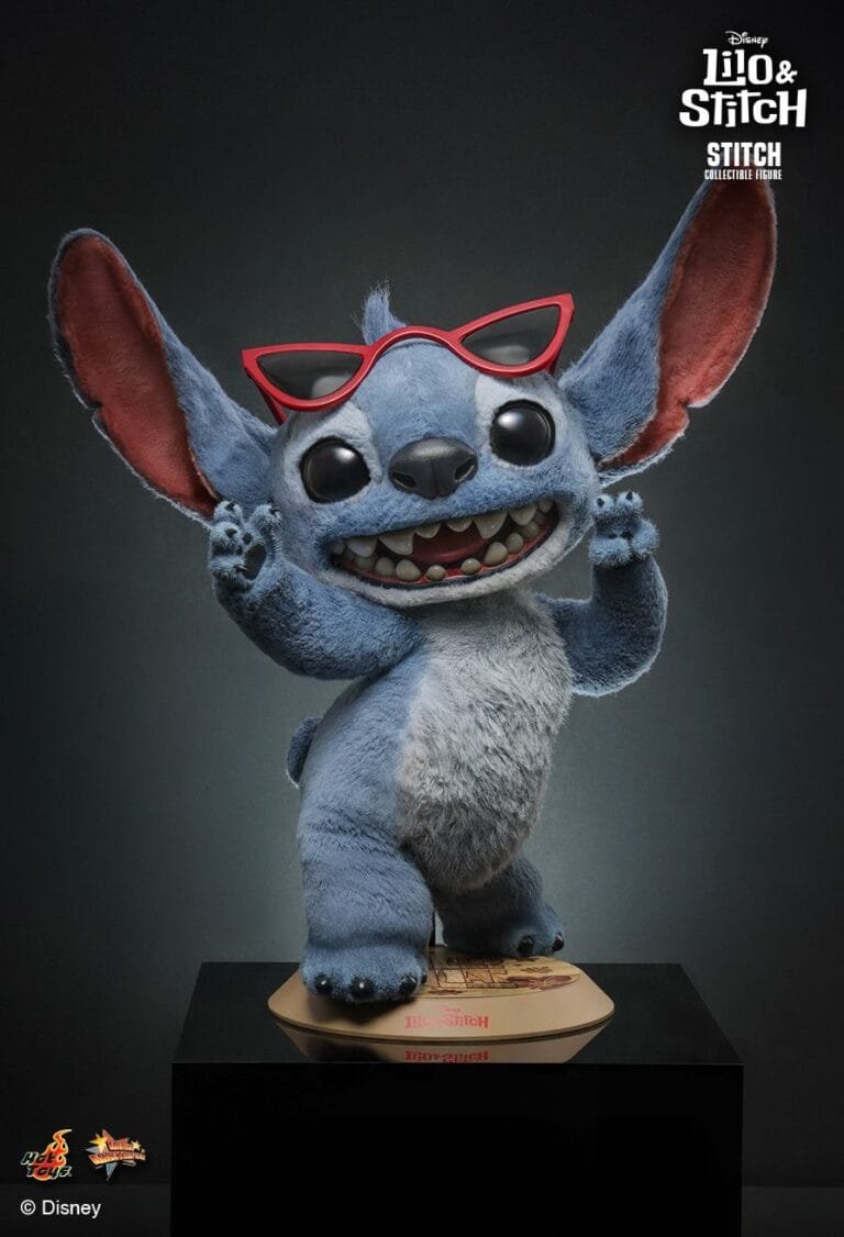 Stitch Live Action Hot Toys – Figura articulada de colección | Yardrat Shop